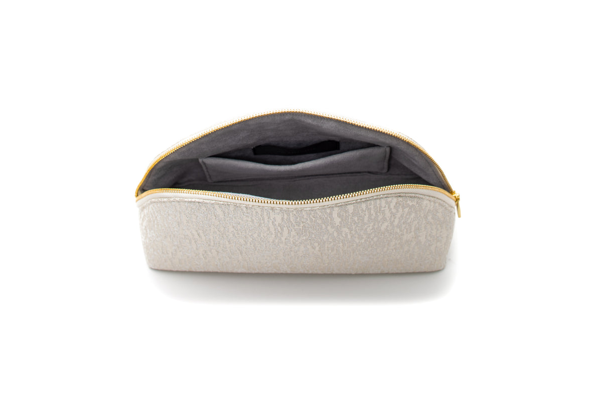 HALF MOON POUCH MEDIUM BUBBLES 8807 – HOSOO ONLINE STORE